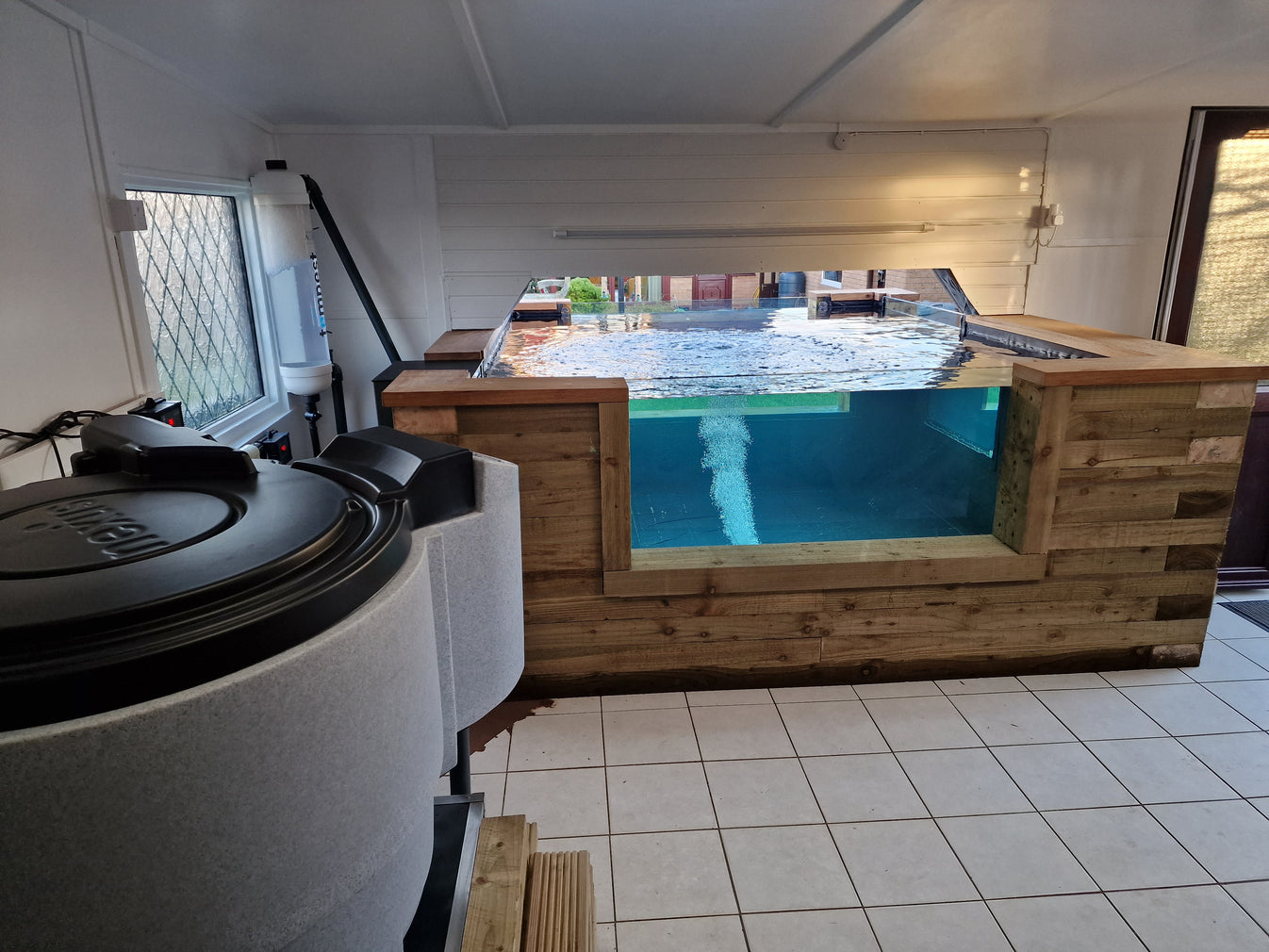 Bespoke Koi Pond Viewing Window Glass 25.5mm | Toughened Glass – CWD Pond